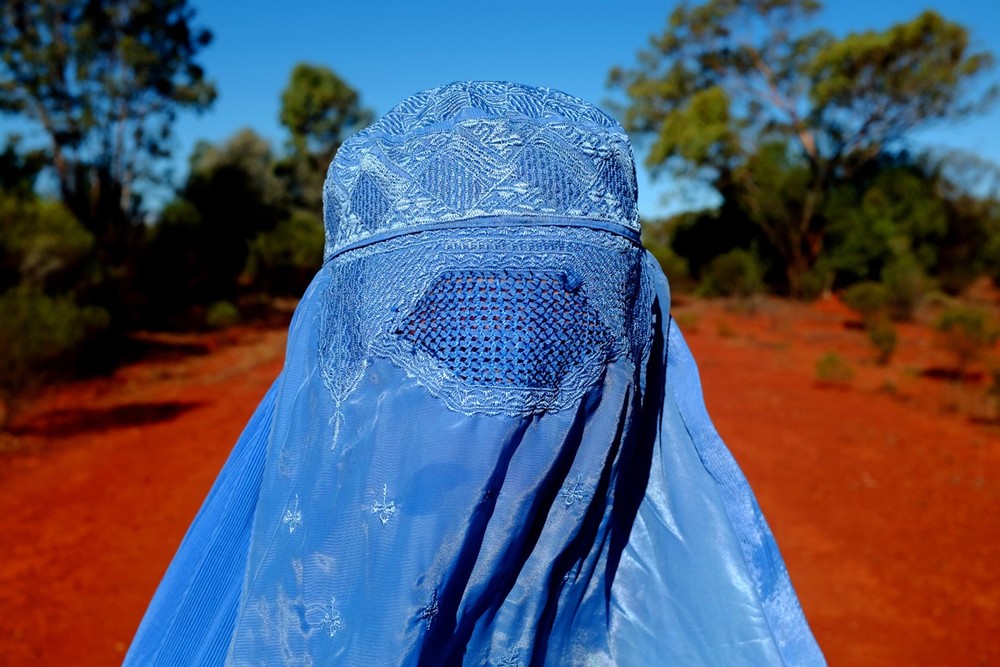 Road trip en burqa dans le désert australien - OAI13